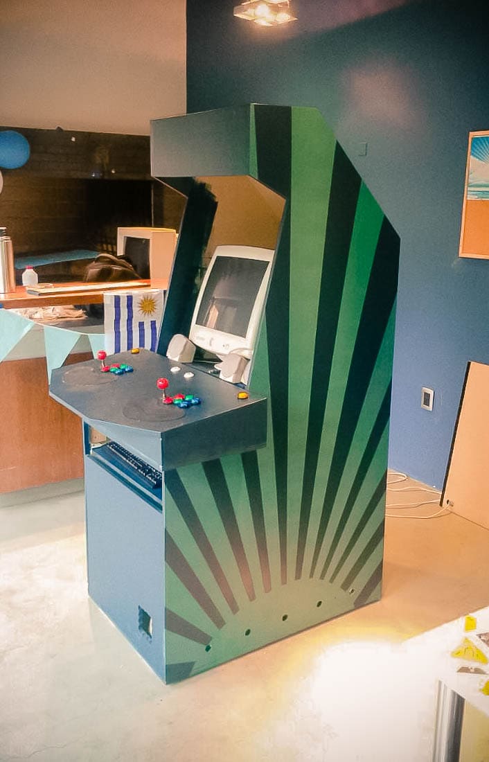 Agile Practices: Building an Arcade Machine with Scrum